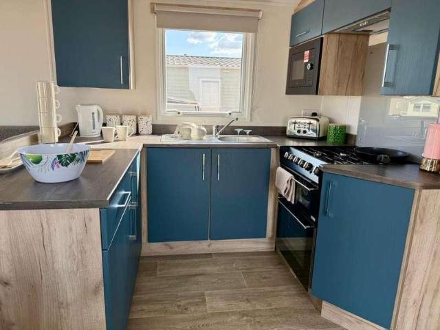 2 bed property for sale