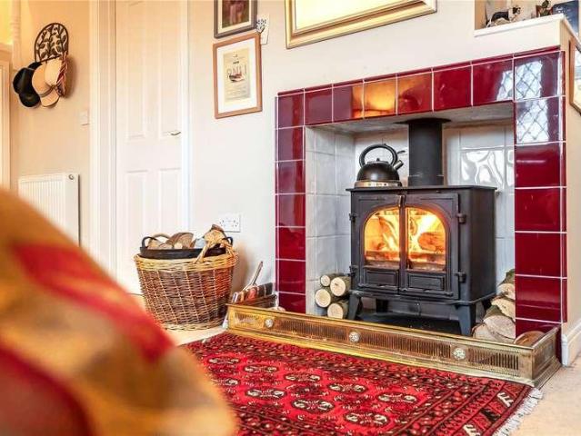 2 bed property for sale