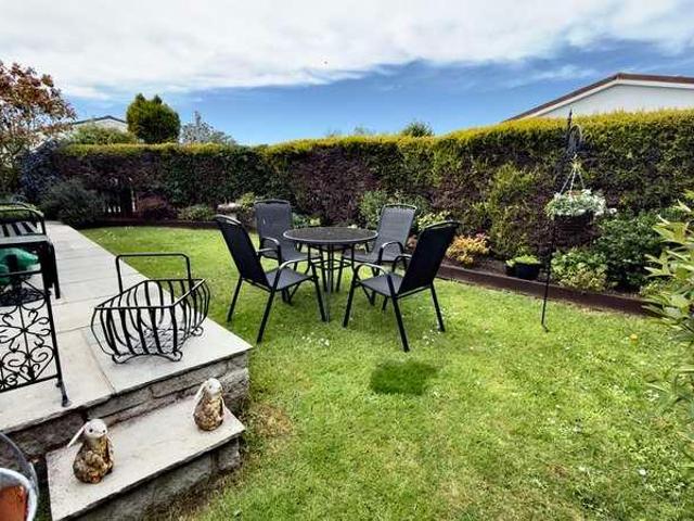 2 bed property for sale