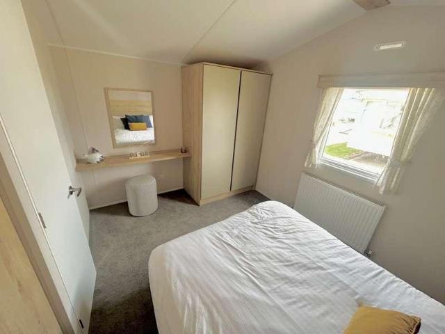 2 bed property for sale