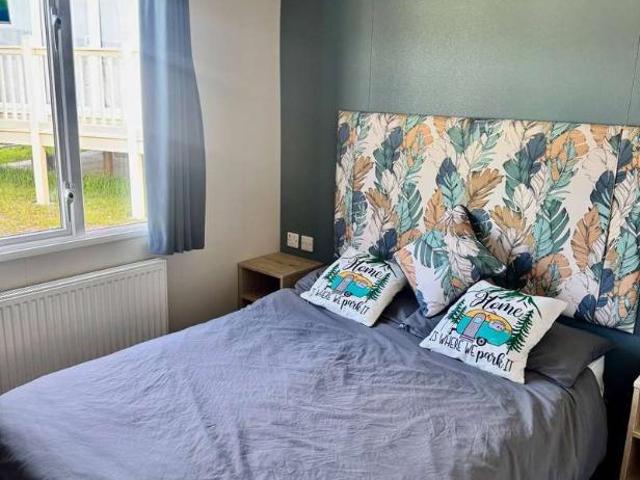 2 bed property for sale