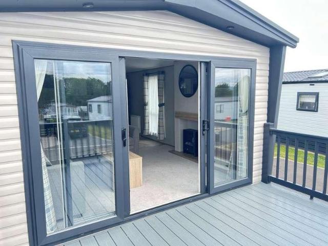 2 bed property for sale