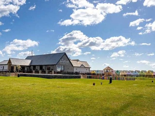 2 bed property for sale