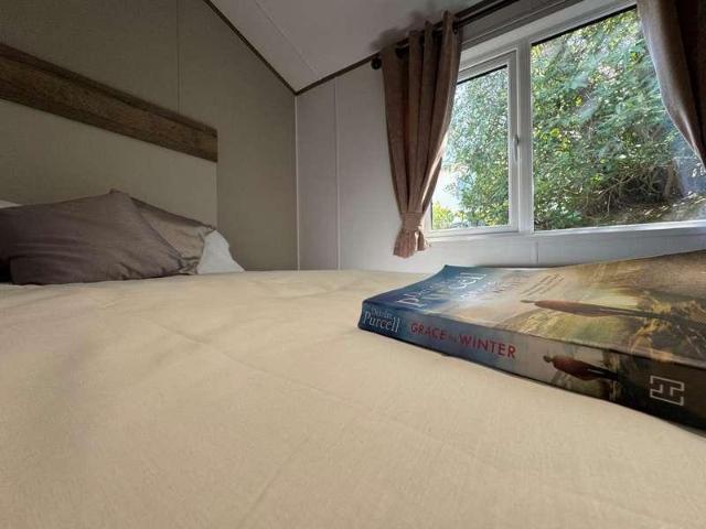 2 bed property for sale