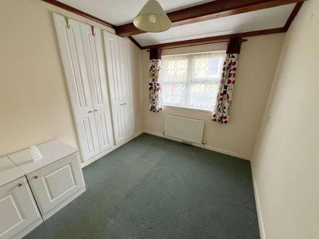 2 bed property for sale