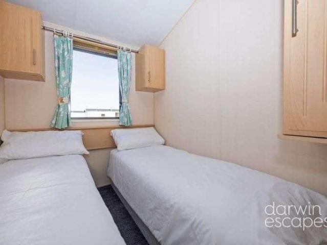 2 bed property for sale