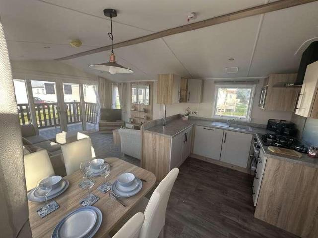 2 bed property for sale