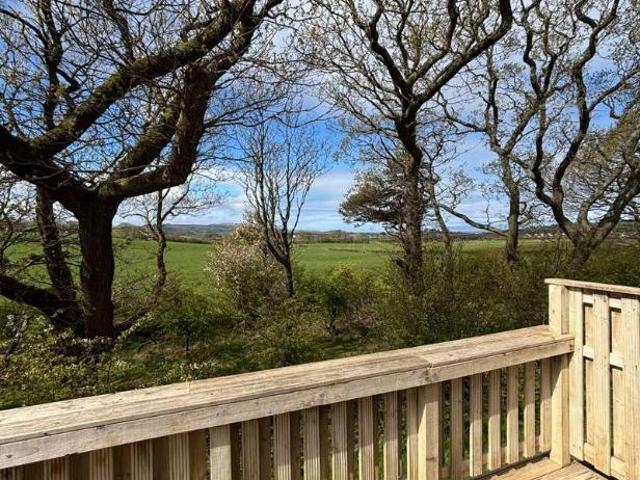 2 bed property for sale