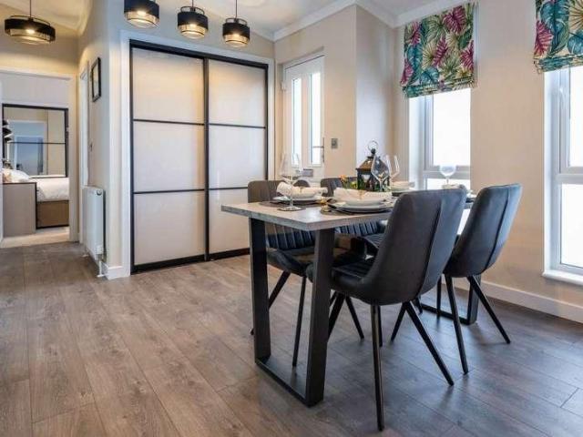 2 bed property for sale