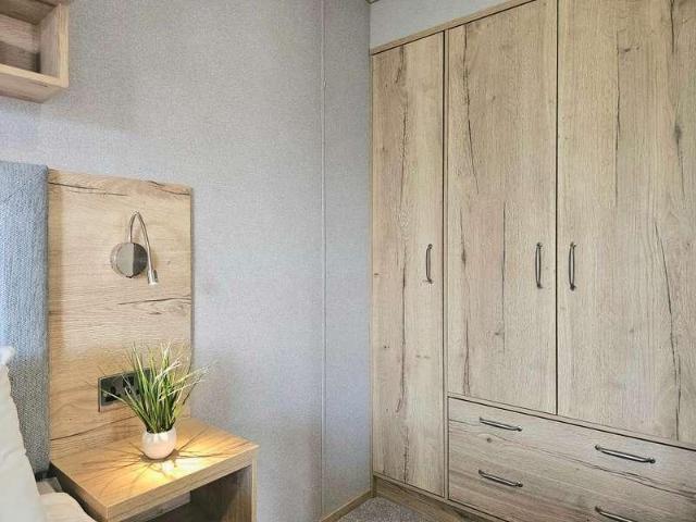2 bed property for sale
