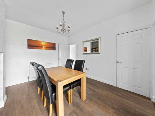 2 bed property for sale