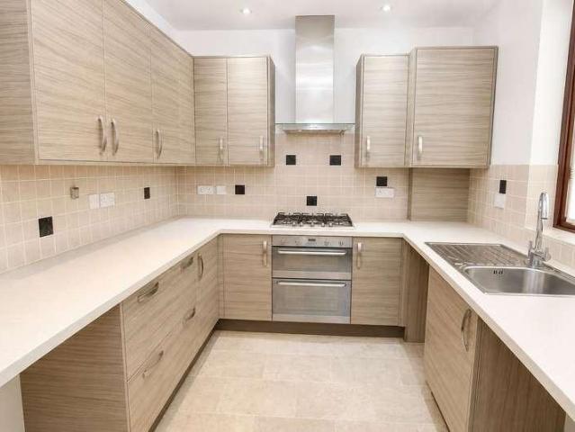 2 bed property for sale