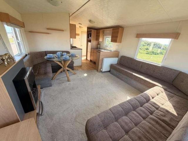 2 bed property for sale