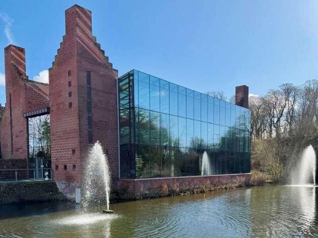 2 bed property for sale