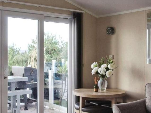 2 bed property for sale
