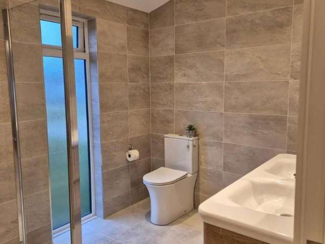 2 bed property for sale