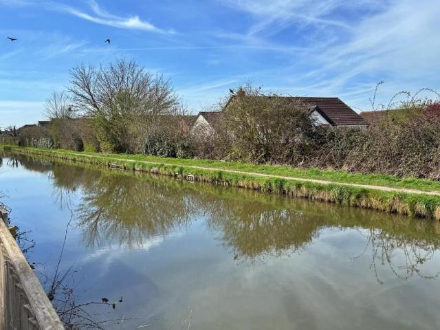 2 bed property for sale