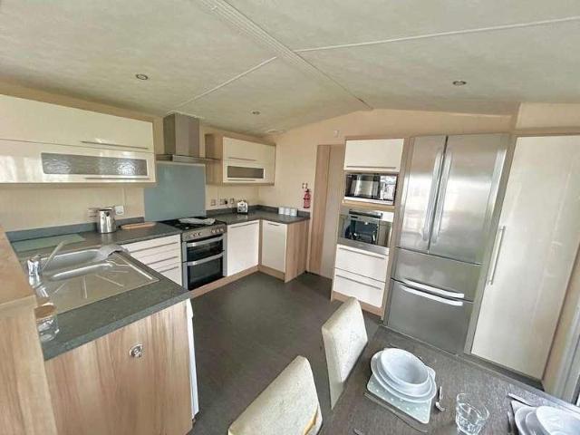 2 bed property for sale