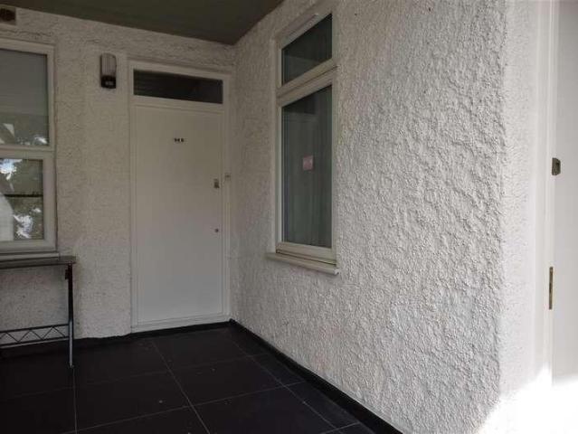 2 bed property for sale