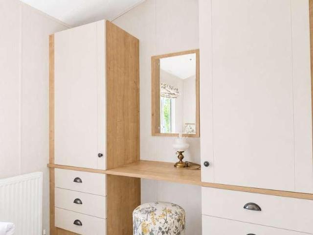 2 bed property for sale