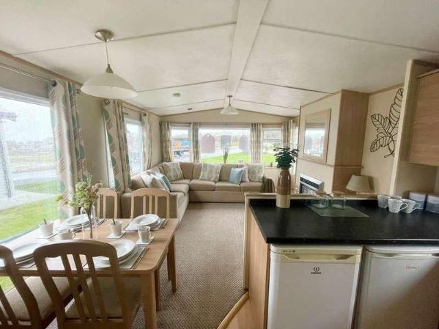 2 bed property for sale