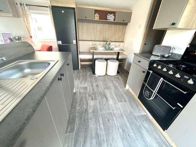 2 bed property for sale