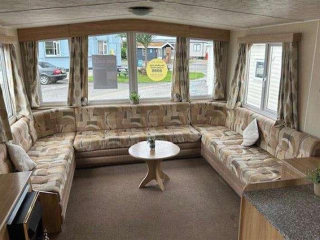 2 bed property for sale