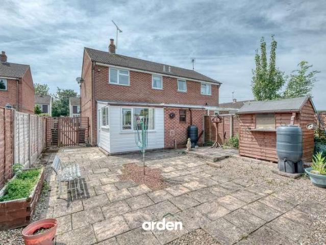 2 bed property for sale