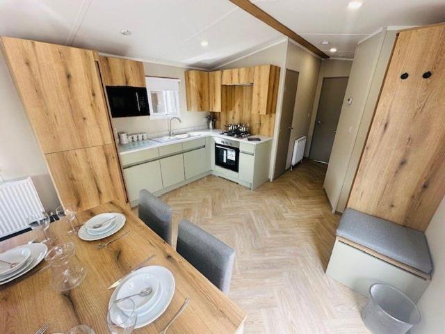 2 bed property for sale