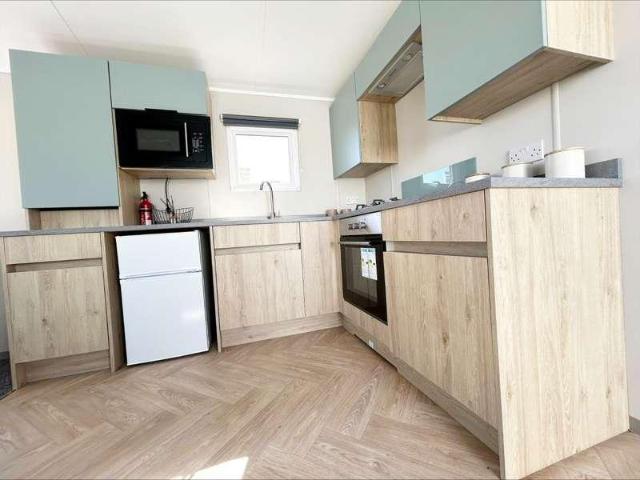 2 bed property for sale