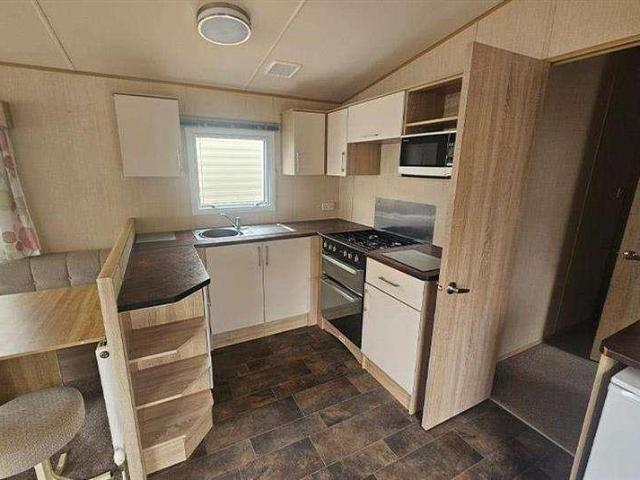 2 bed property for sale