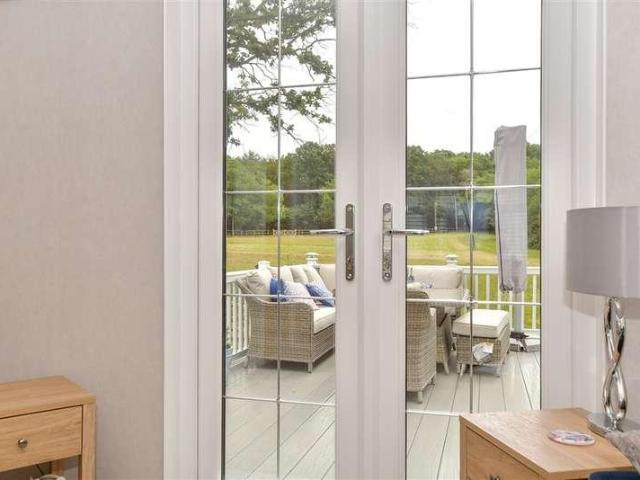 2 bed property for sale