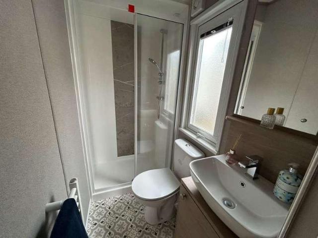 2 bed property for sale