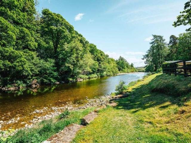 2 bed property for sale