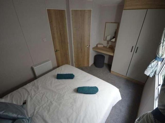 2 bed property for sale