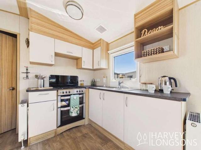 2 bed property for sale