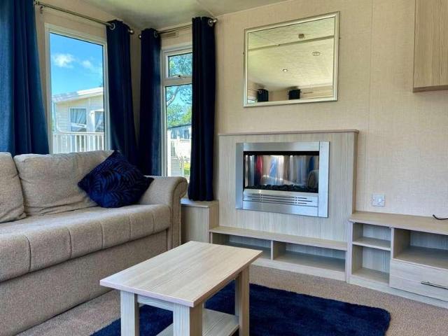 2 bed property for sale
