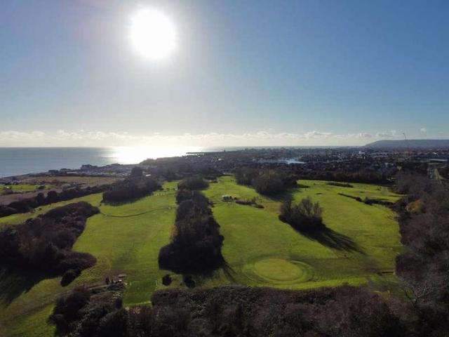2 bed property for sale