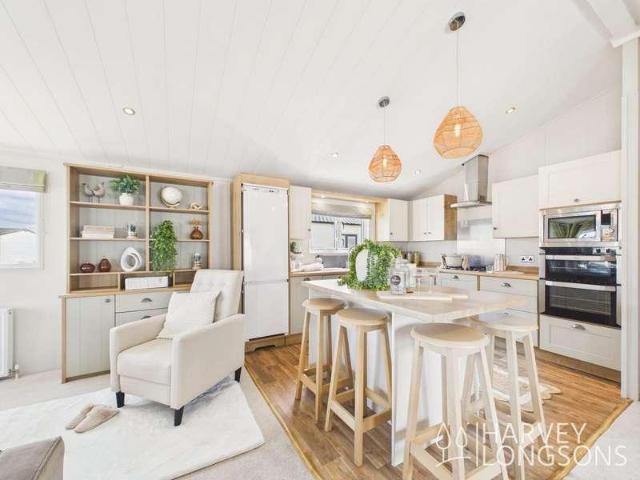 2 bed property for sale