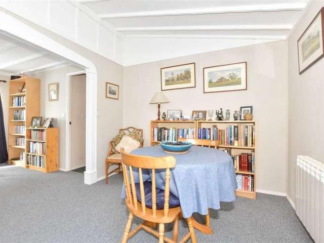 2 bed property for sale