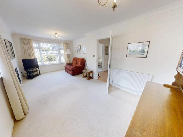 2 bed property for sale