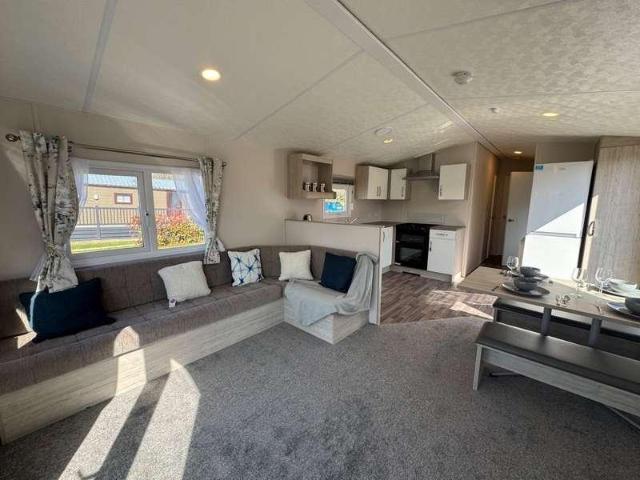 2 bed property for sale