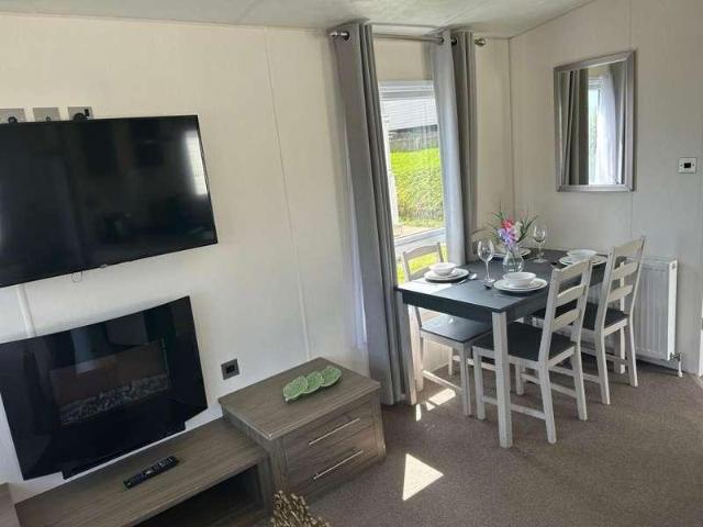 2 bed property for sale