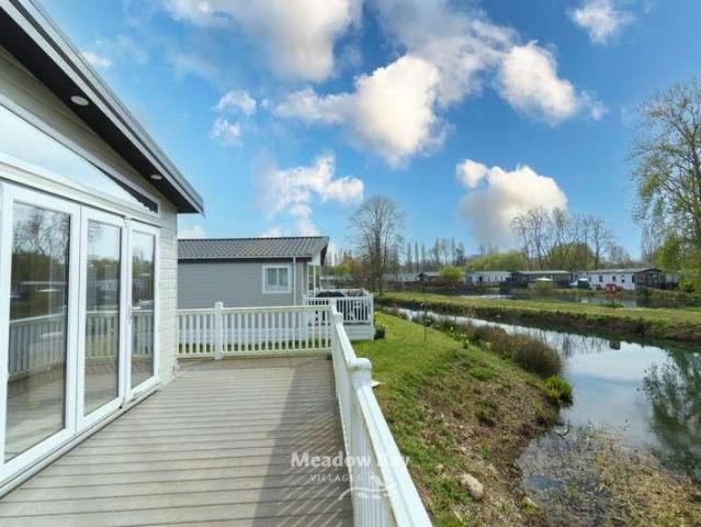 2 bed property for sale
