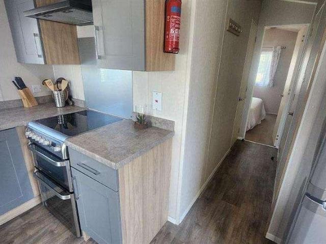 2 bed property for sale