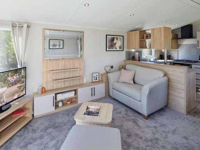 2 bed property for sale