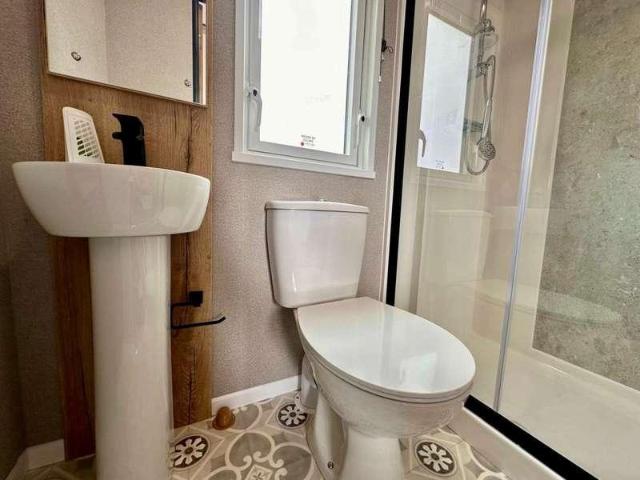 2 bed property for sale