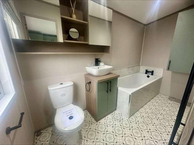2 bed property for sale