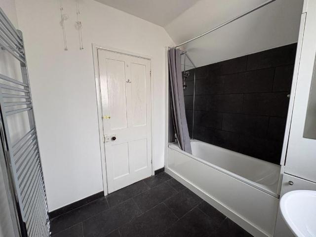 2 bed property for sale