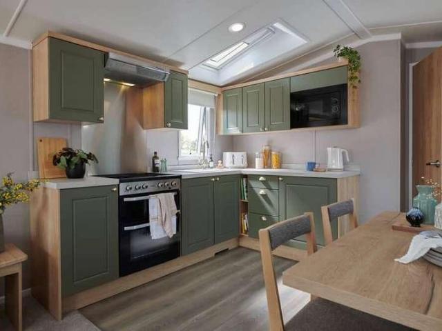 2 bed property for sale